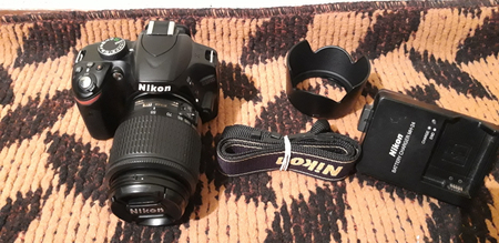 Фотоаппарат Nikon D3200 в хорошем состоянии четыре штуки