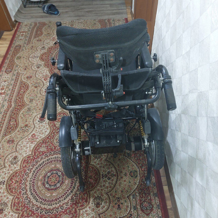 Nogironlar aravachasi Elektronni