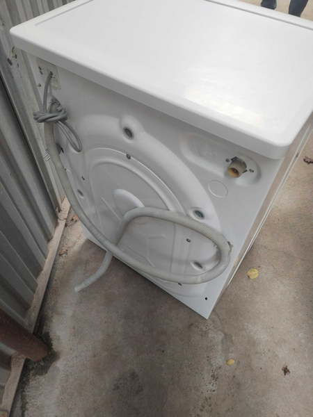 Продам Автомат Indesit 6 кг в отличном состоянии.
