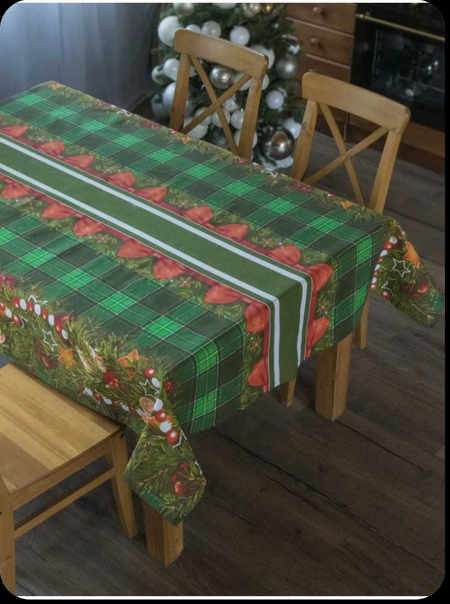 Новогодняя скатерть.Рамер 145×220