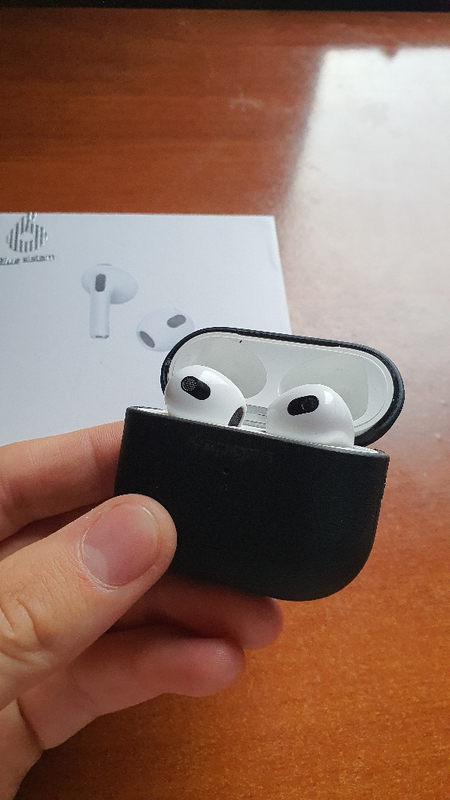 Air pods 3. 1ga 1