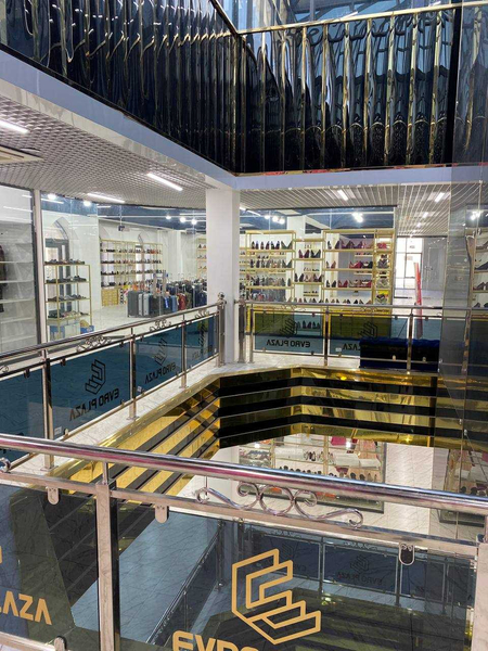 СРОЧНО продаётся магазины в ТРЦ EVROPLAZA от 22 кв.м цена 1300 за кв.м