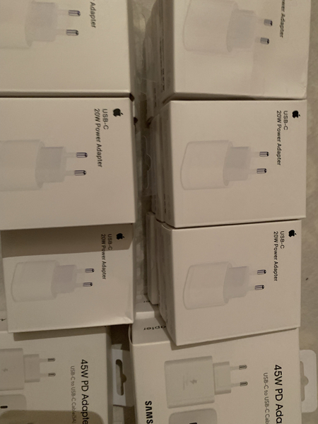 Adapterlar zaryadlash qurilmalari