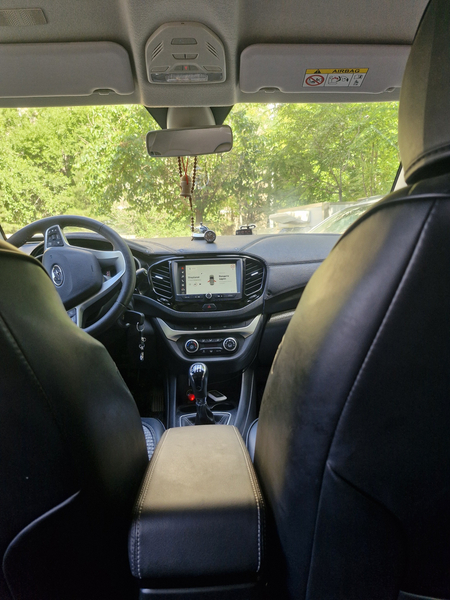 Lada vesta sw cross 2021 1.8 mexanika sotiladi