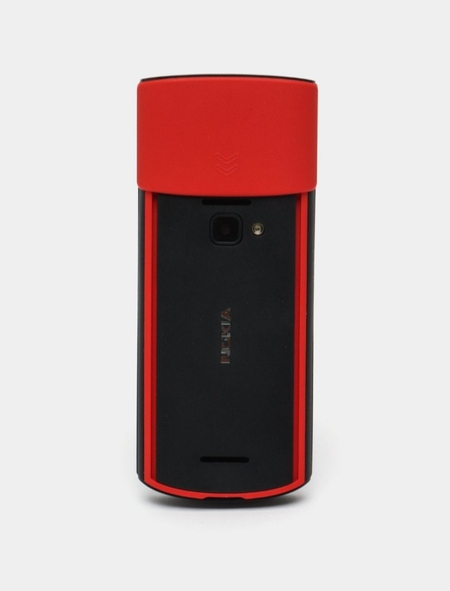Кнопочный телефон Nokia 5710 XpressAudio черного цвета