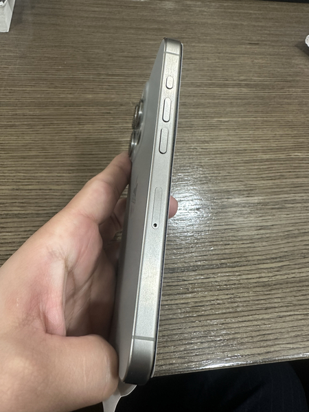 Iphone 15 pro 256 gb sim natural