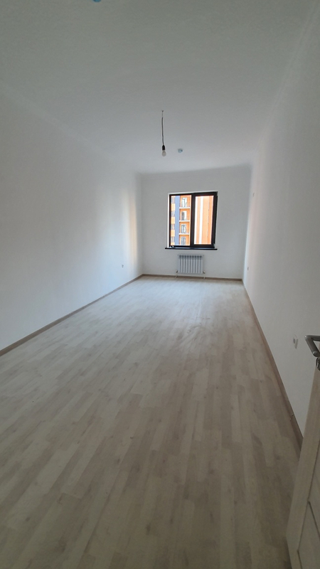 Янги-Дархон-2. Новостройка. 3 хона 7-этаж 80м².