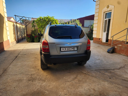Hyundai Tucson .