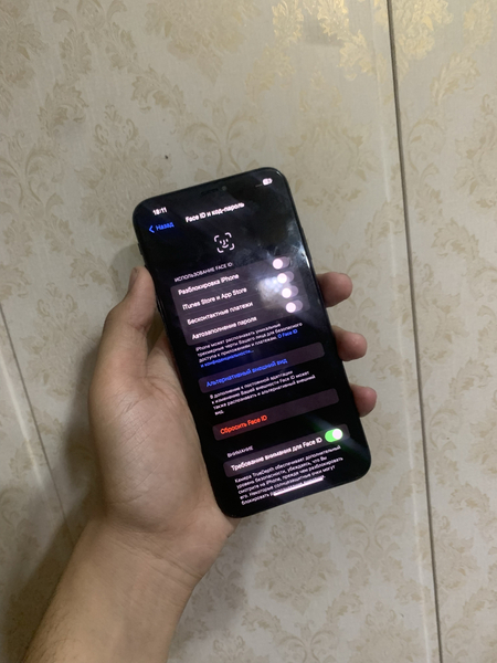 Iphone xs max idal qora 80% ayb yo