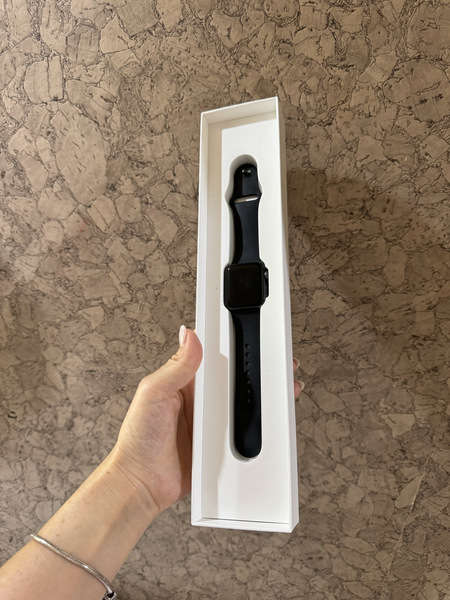 Продам Apple watch 3 38 mm