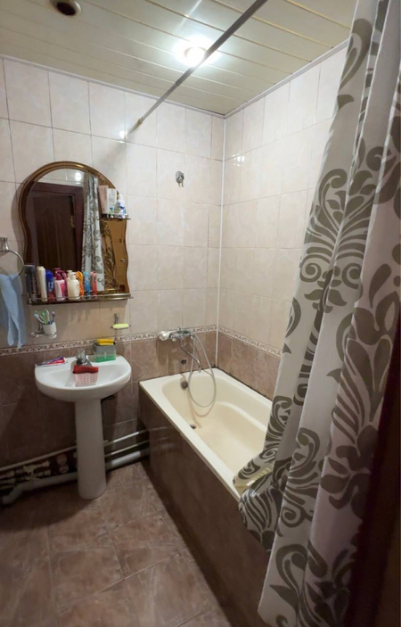 Срочно продается квартира на Алгоритме