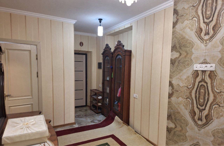 Лабзак Ц-13. 1в2/4/4. Евроремонт супер локация кирпич