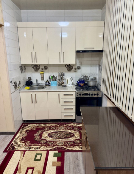 Ахмад югнакий 2 хонали оила ёки боллар кизларга