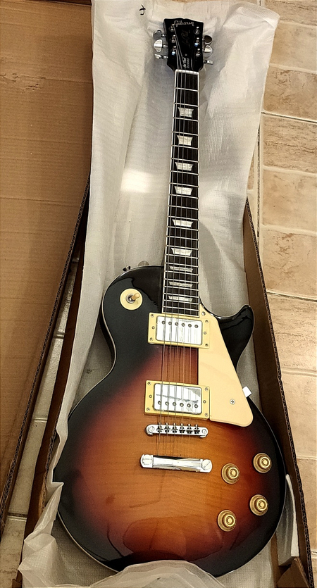 Электро-гитара Gibson Les Paul.
