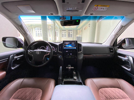 Услуги авто Mercedes 222 Maybach, Toyota 200