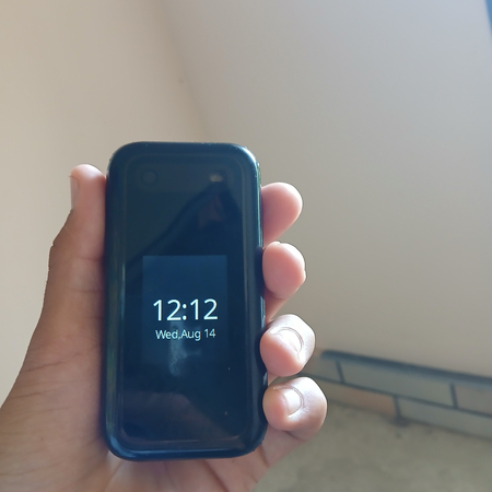 Nokia 2660 sotiladi