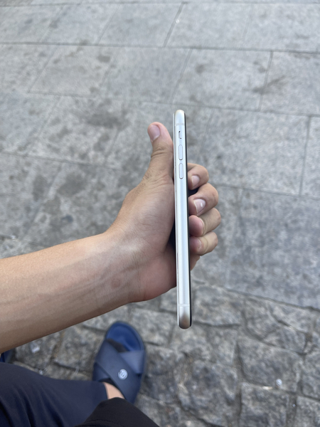 Iphone 11 64 память 76%