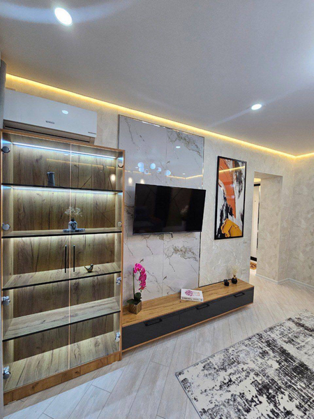 Продается квартира на Ц-7 , 110 школа