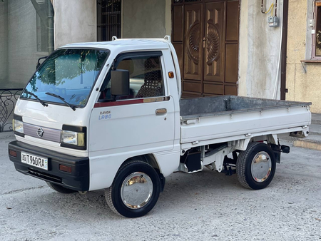Labo yili 2018 tayor mashina