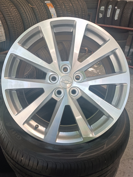 Malibu 1 R 20 diska 5/120 xolati ideal svarka joylari umuman yoq ideal