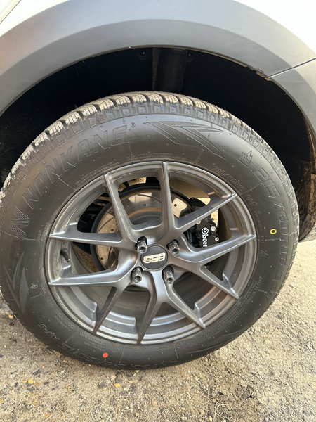 Продам диски с шинами r16 4/100