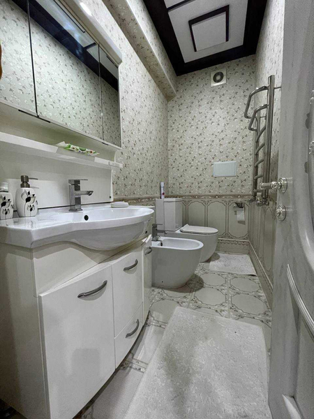 ПРОДАЕТСЯ 3/3/4 Бешагач Ор.р: Magic City 135м2 евро ремонт