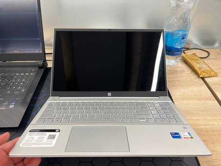 Продам ноутбук Hp Pavilion I7 11Gen