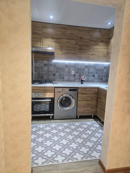 #ТОРГОВЫЙ ЦЕНТР ЧИЛАНЗАР, 3/2/4, Балкон 2×4, Аллея Гагарина!