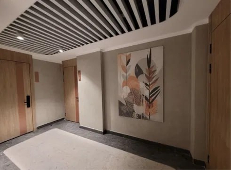 U Tower 1-комнатная кв/ра  1/12/16 монолитная.