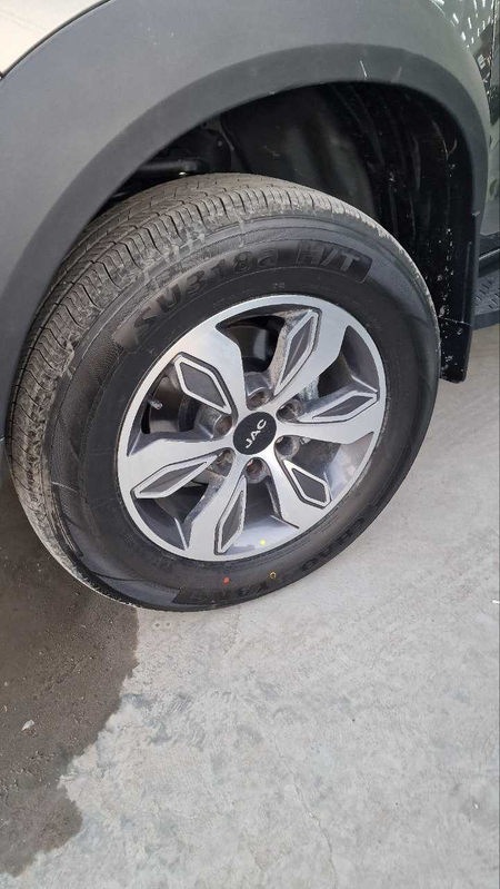 JAC T8  - ҳар қандай йўлда ҳаракатланадиган автомобиль