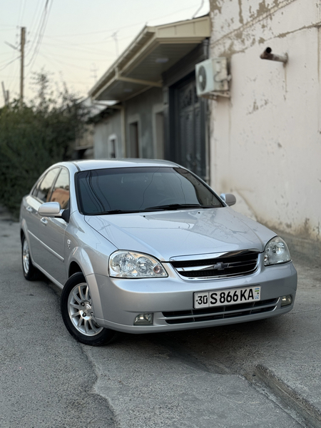Срочно!!! Продается Chevrolet Lacetti 2013