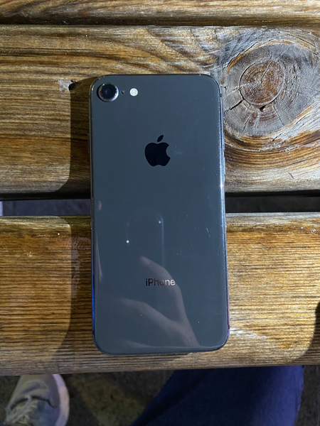 IPHONE 8 64 Gb / В отличном состоянии
64gb 
Ёмкость 79%
Состояние идеа