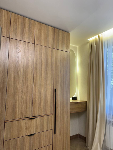 Центр, Юнус Раджабий, метро Космонавтов, Цум 2³/3/5 55 М², евроремонт!
