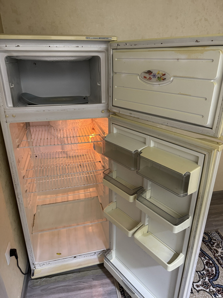 Продаю холодильник в хорошем состояни