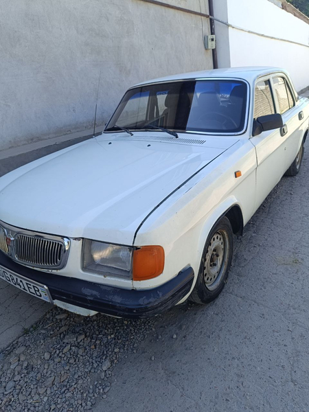 Волга 3110 сотилади.