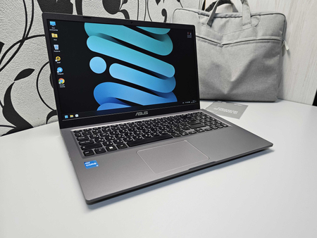 ПРОДАМ Asus X515EA Ноутбук Core i3 11-ПОКОЛЕНИЯ/8GB/256SSD/15.6\\\
