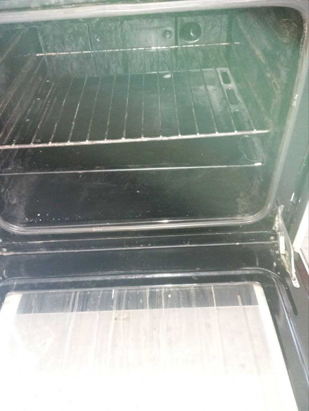Электроплита indesit  бу в отличном состоянии. горелки заменены