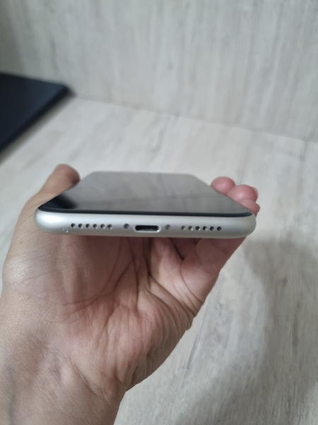 Iphone 11 64 gb RM/A 88% состояние аккумулятора