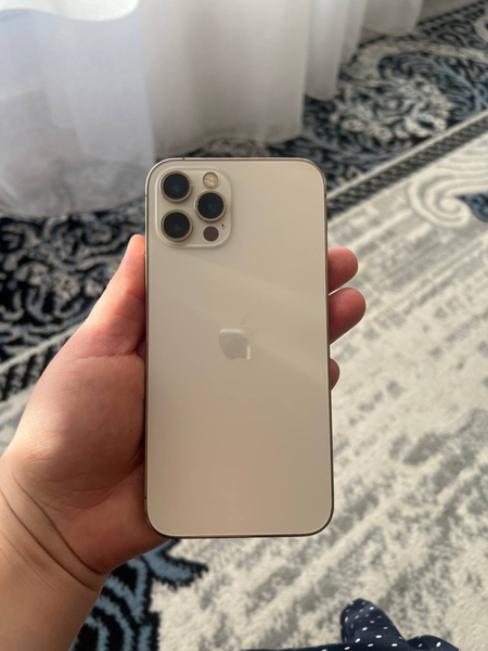 iphone 12 pro …..