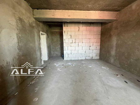 1 xonali 39m² 2-qavat uy sotiladi