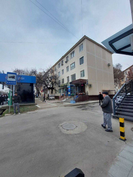 Продается 2/4/4 требует ремонта Чиланзар 7 квартал (158039)
