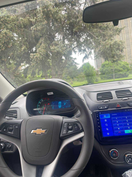 Автомобиль Кобальт