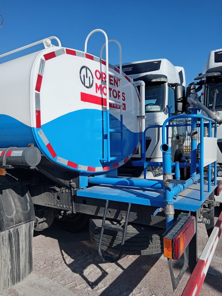 Автоцистерна водовоз Shacman L3000. 15 куб.м