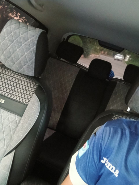 Salom Spark sotiladi kraskasi toza