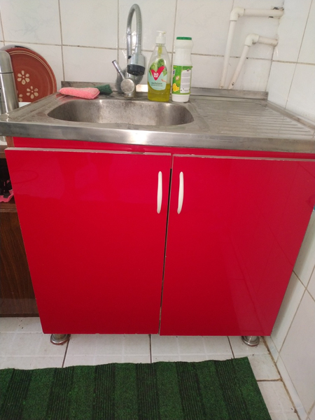 Срочно Раковина с смеситель продаётся
