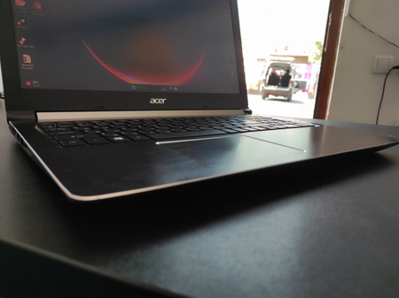 Aspire A715-71G в хорошем состоянии.