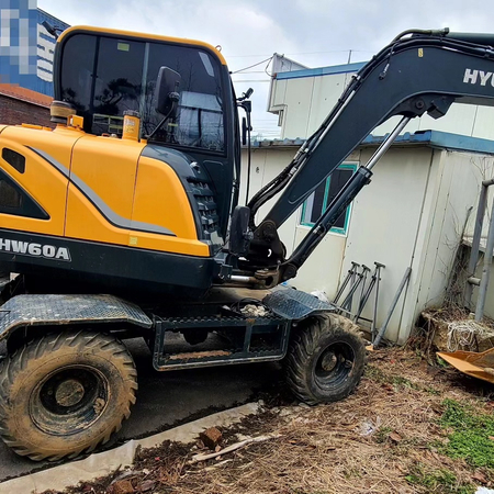 Hyundai HW60 ekskavator sotiladi 4500 моточасть