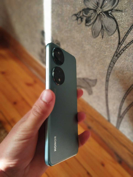 Honor x7b 8+8/128