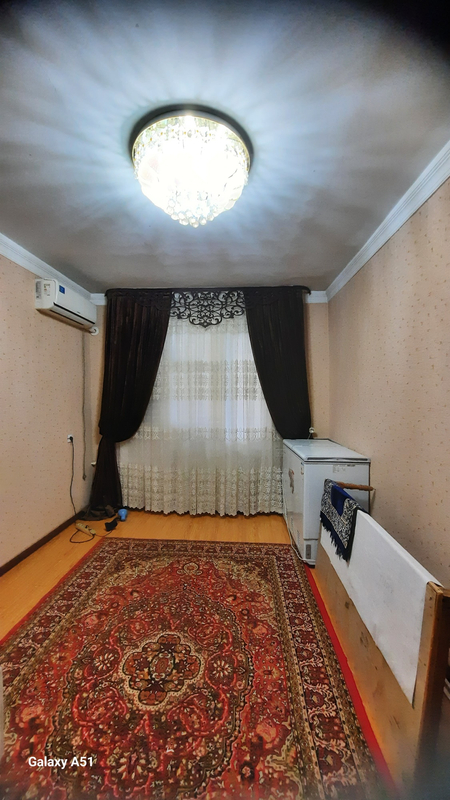 Срочно продаётся на Сагбоне  4/3/3 кирпичный