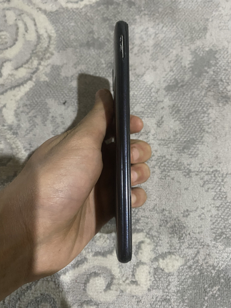 Redmi 7 500min kelishiladi